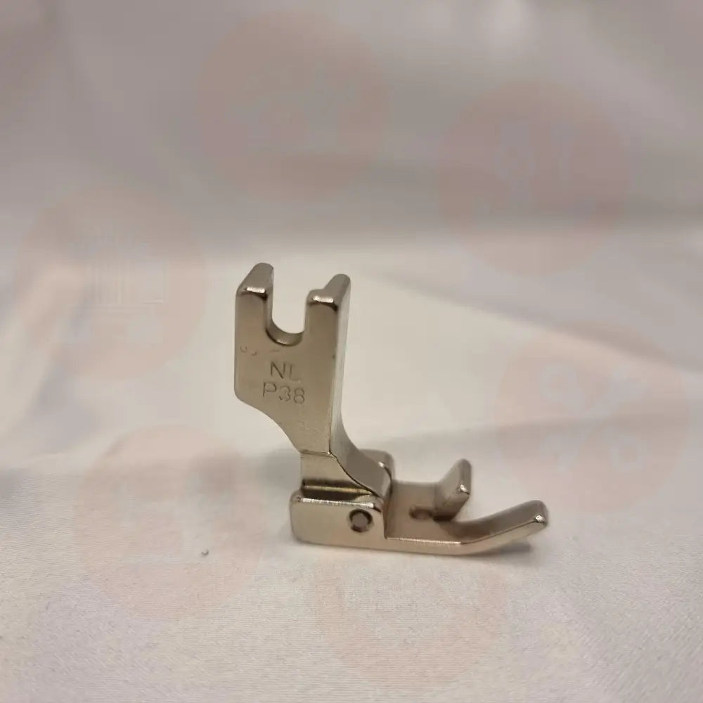 P38 HINGED BINDING FOOT